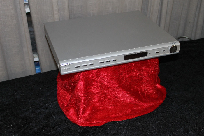PHILIPS Digital AV Receiver System HTR 5000 :: www.hem-data.se